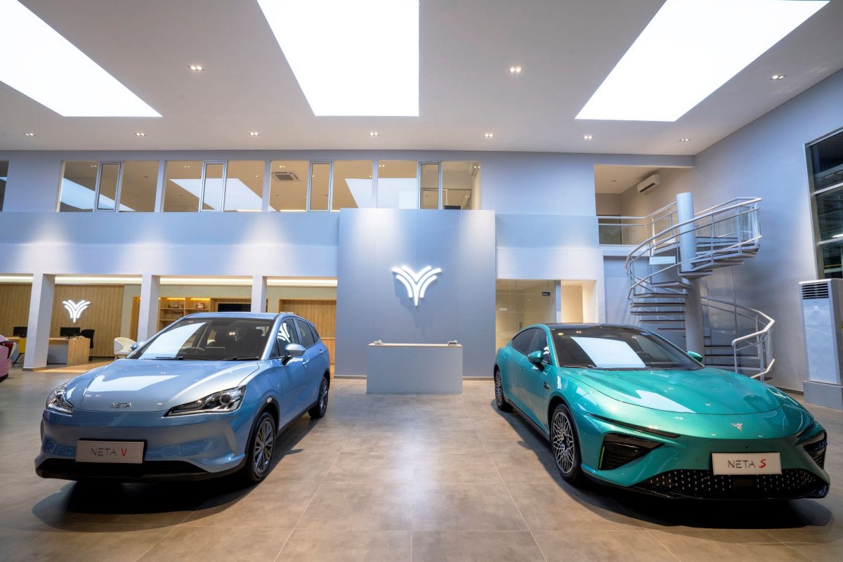 NETA Resmikan Diler Full EV Pertama dengan Fast Charging Station di ...