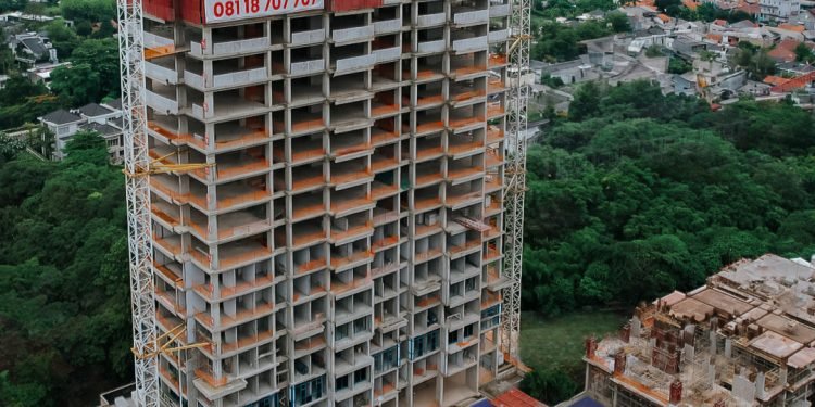 Tuntas Topping Off, The Veranda Resort Residence Serah Terima Mulai ...